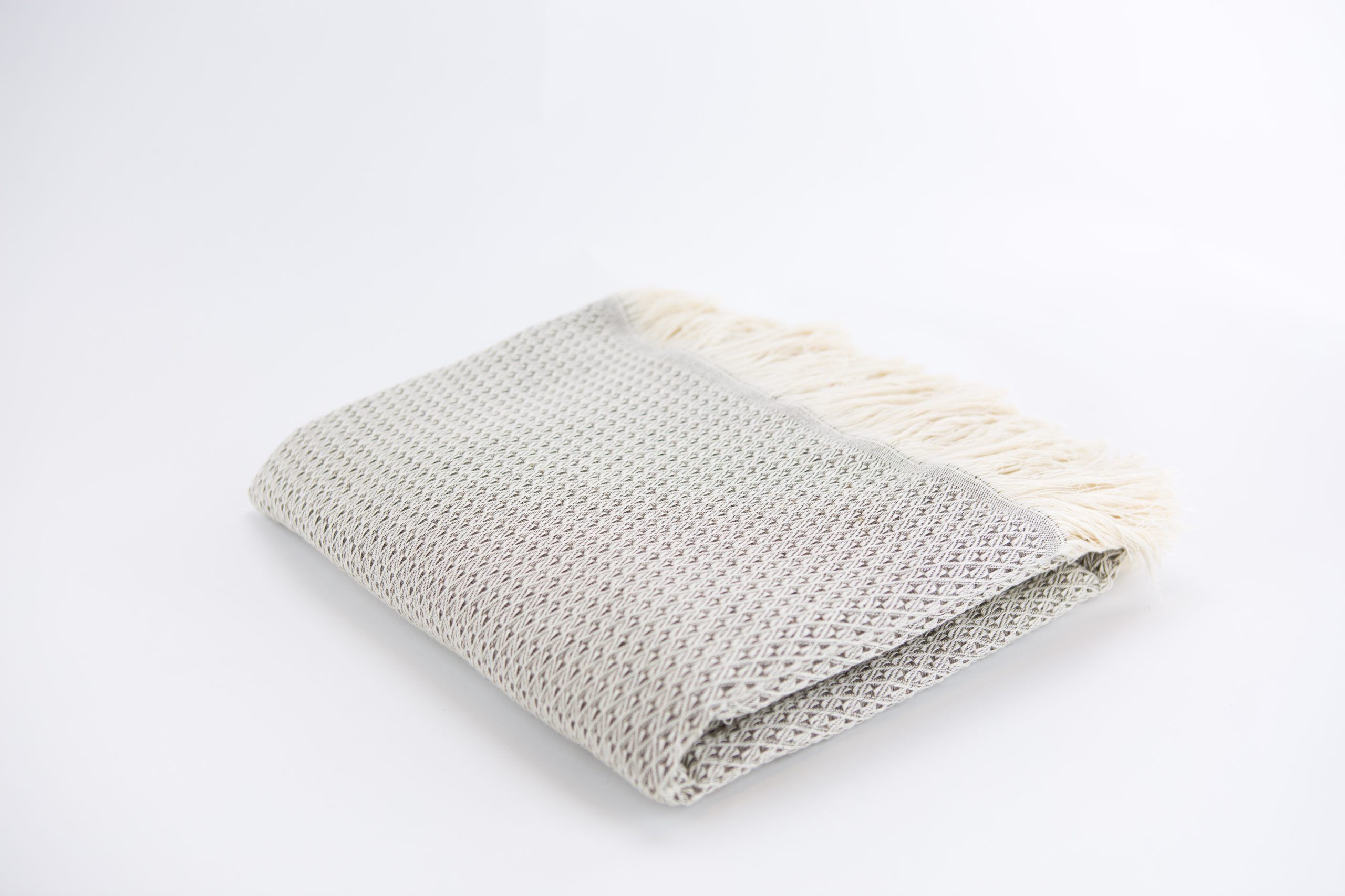 Plaid beige, en coton et laine naturelle fabriqué en France.